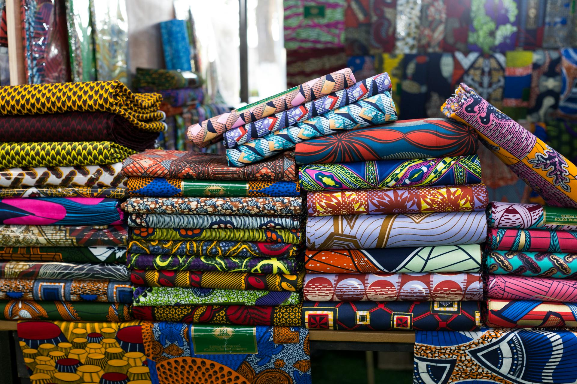 The Evolution of Ankara From Traditional Roots to High Fashion Runways ...